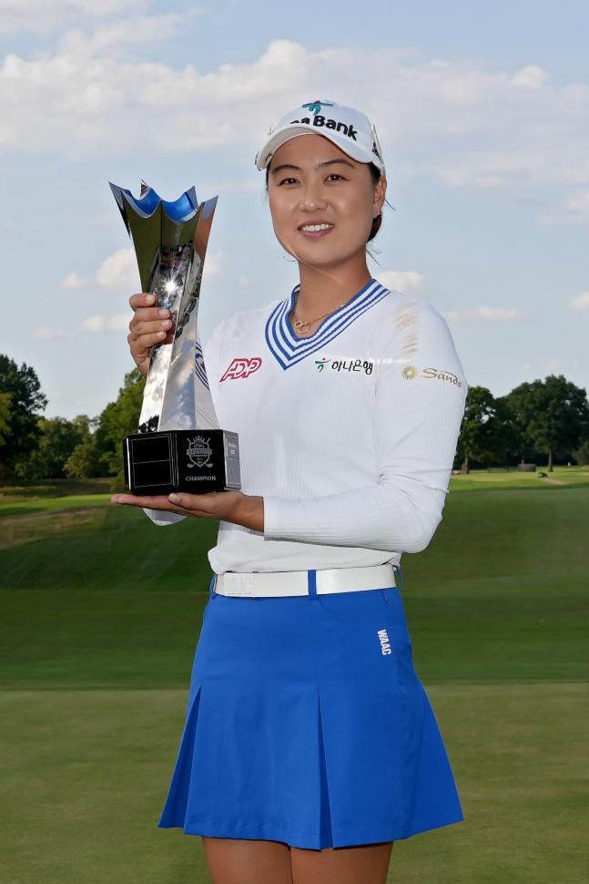 '15개월 만에 첫 승' 한국계 이민지, 크로거 퀸시티 챔피언십 우승... LPGA 통산 9승째