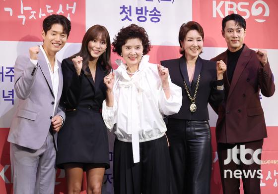 "목표는 35%" '효심이네' 유이 위기의 KBS 구할까[종합]