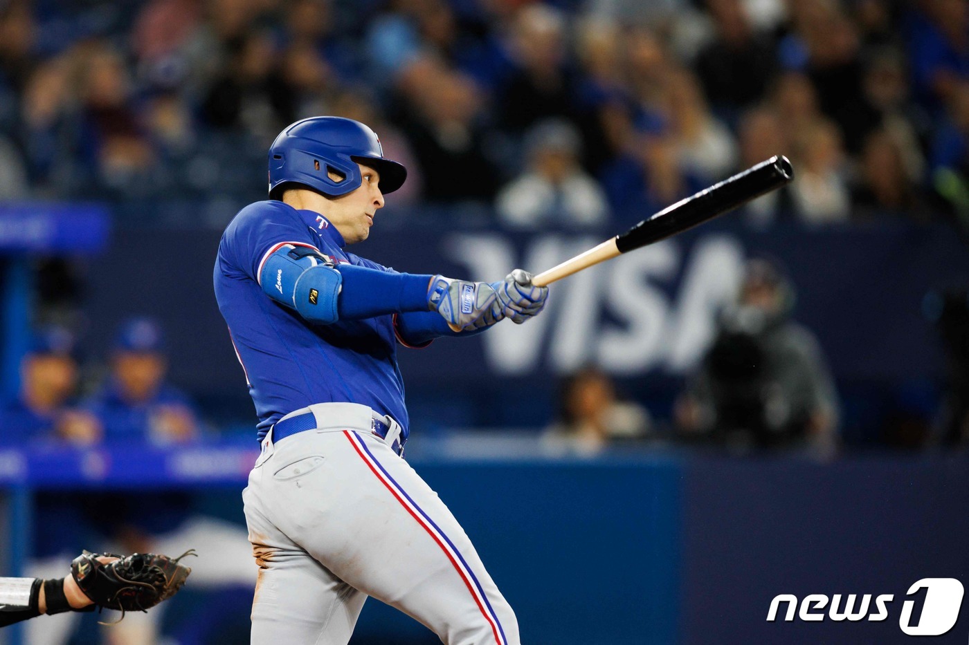 토론토, 'WC 경쟁팀' 텍사스에 3연패…기쿠치 5이닝 6실점 난타