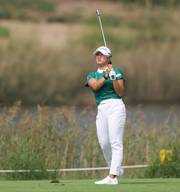 2년차 마다솜, OK금융그룹 대회 연장 접전 끝에 '아찔한' 첫 우승 [KLPGA]