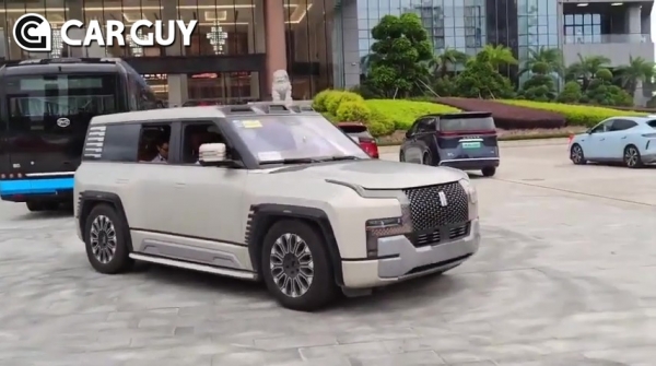 BYD, 1억원대 대형 SUV 양왕 U8 공개..비상시 요트모드로 수륙양용 변신 | 카가이