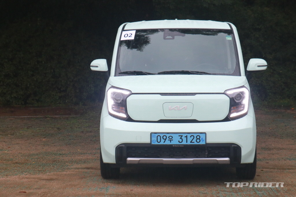 [시승기] 기아 신형 레이 EV, 장단점이 확실하다