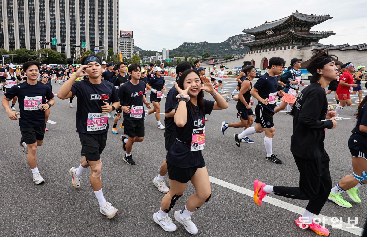 외국인도 사랑한 서울달리기…“날씨도, 풍경도 환상적”[2023 서울달리기]