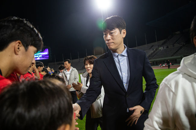 '김은중-김학범 감독 한자리' 서울 EOU컵 U-18 축구대회, 10월 15일까지 열려