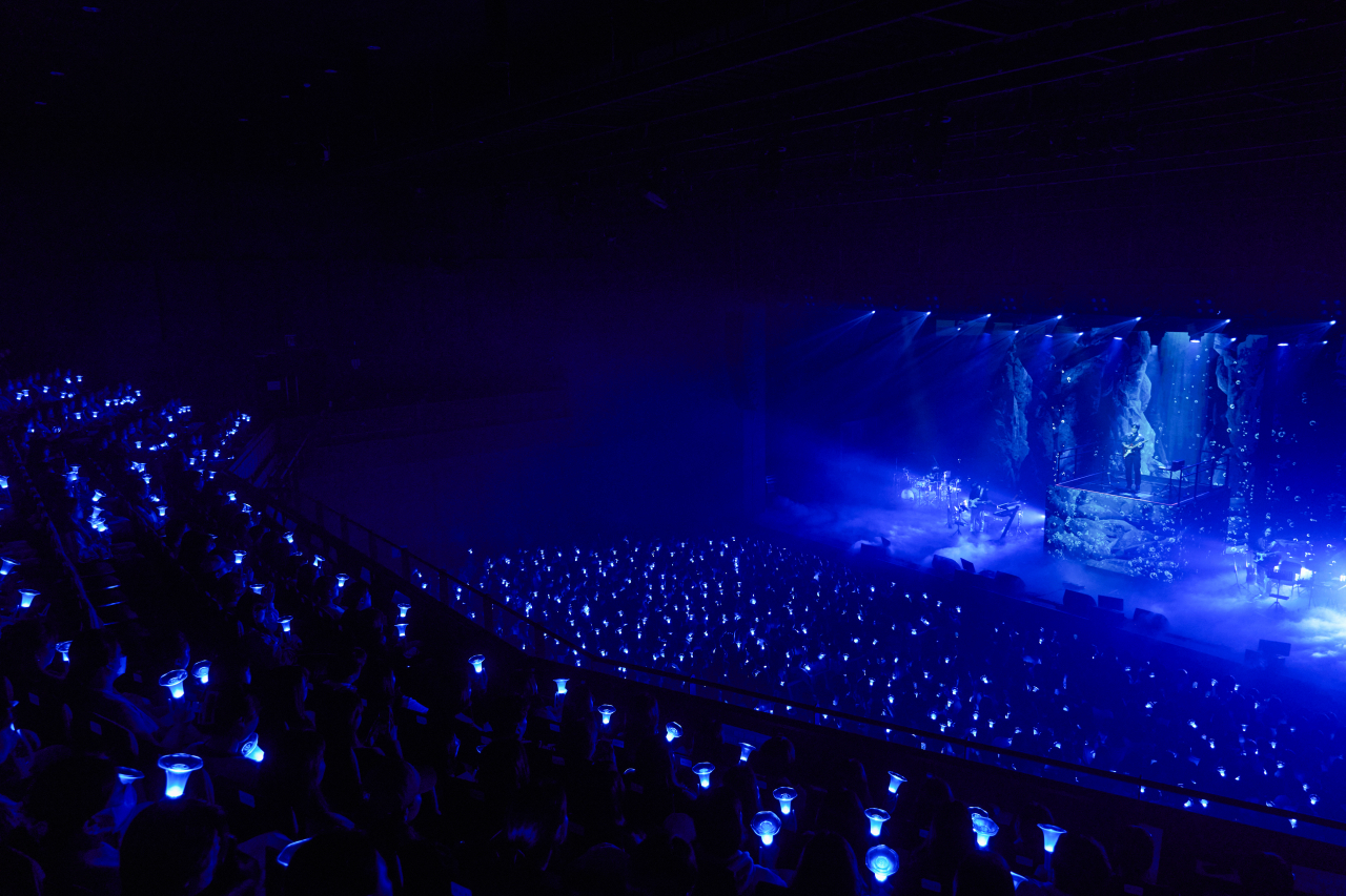 [Herald Review] Lim Hyunsik takes fans for a musical dive into ocean