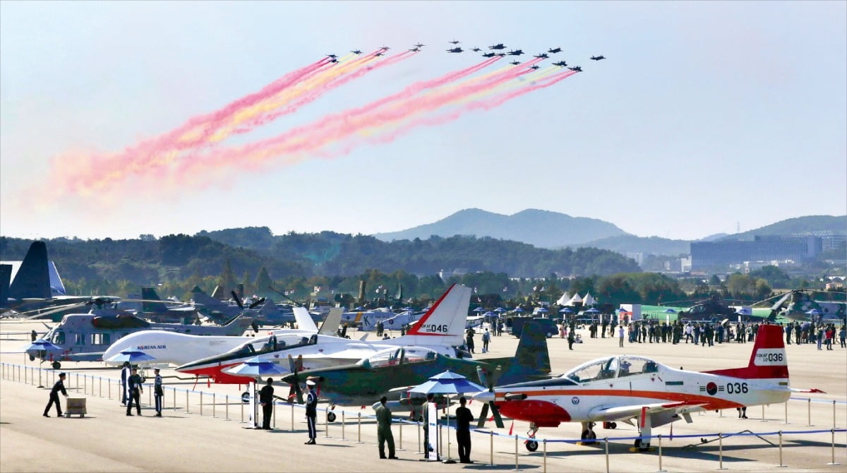 [포토] K방산 한눈에…‘ADEX 2023’ 17일 개막