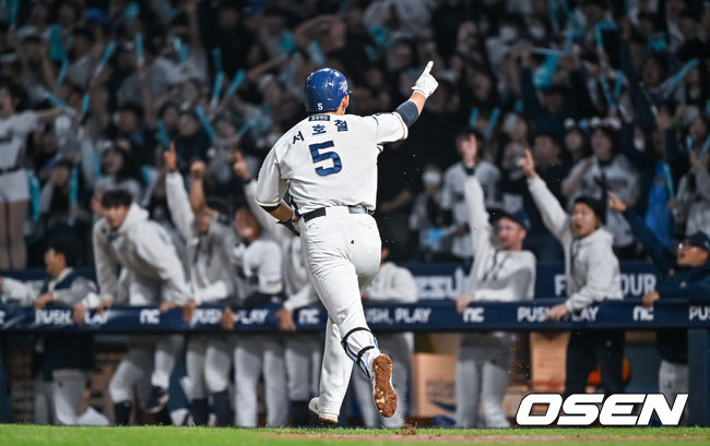 서호철 그랜드슬램-김형준 솔로포, 백투백 홈런으로 NC 분위기 반전...0-3→5-3, 곽빈 강판 [WC1]