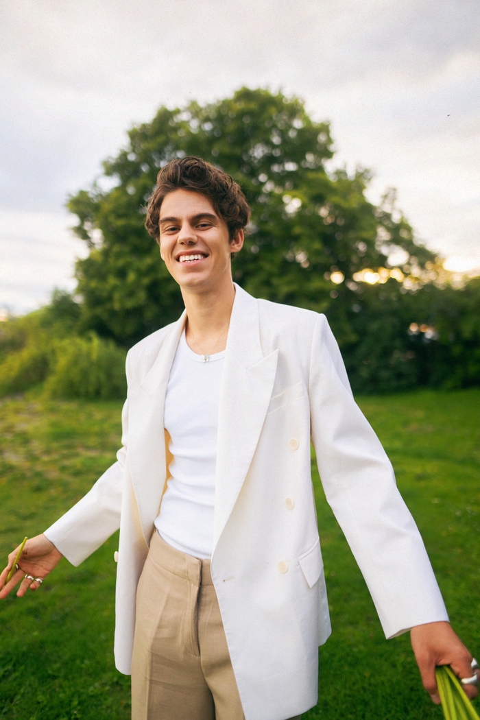 ‘SIMPLY K-POP CONTOUR’ 노르웨이의 싱어송라이터 ‘Peder Elias (페더 엘리아스)’ 신곡 최초 공개