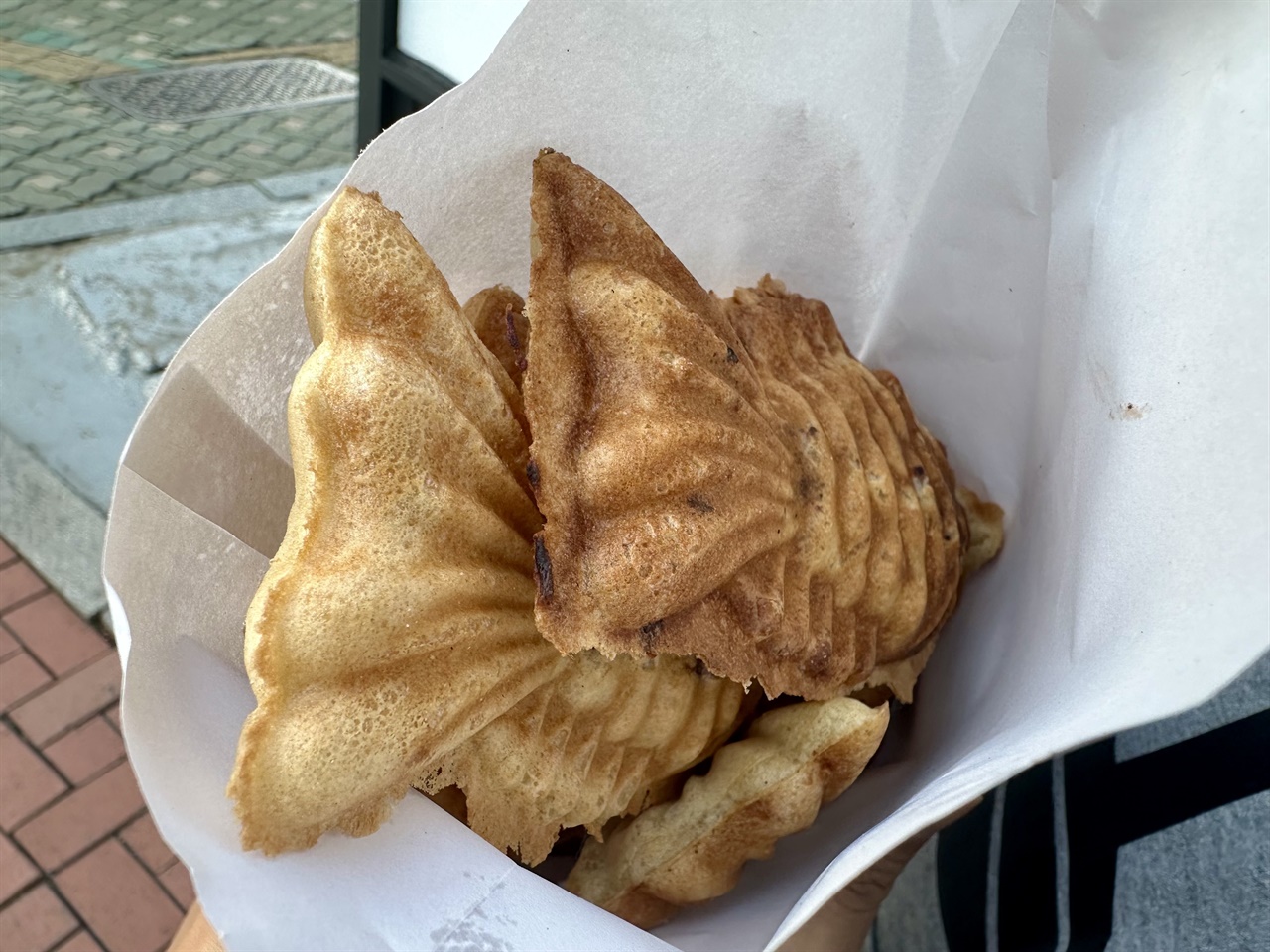 이 시절에 천 원에 붕어빵 3개... 새삼 걱정이 됐다