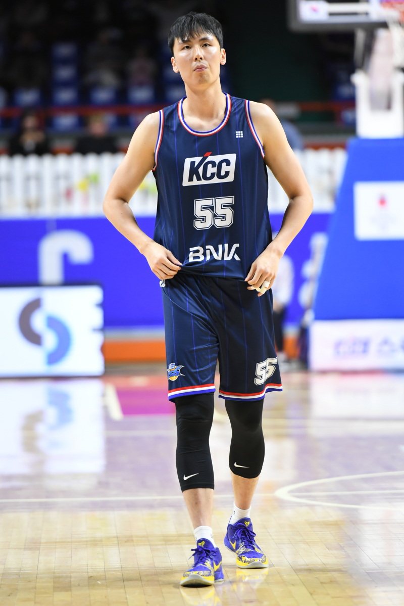 ‘완전체’ 첫발 디딘 KCC, 3점을 막아야 한다