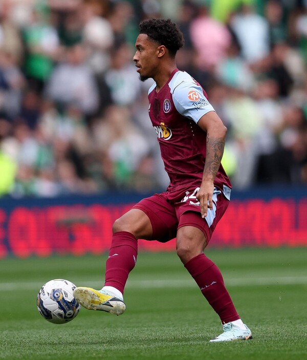 [EPL zip] 빌라, 탄탄한 중원 앞세워 상대에 3연패를 안겼다