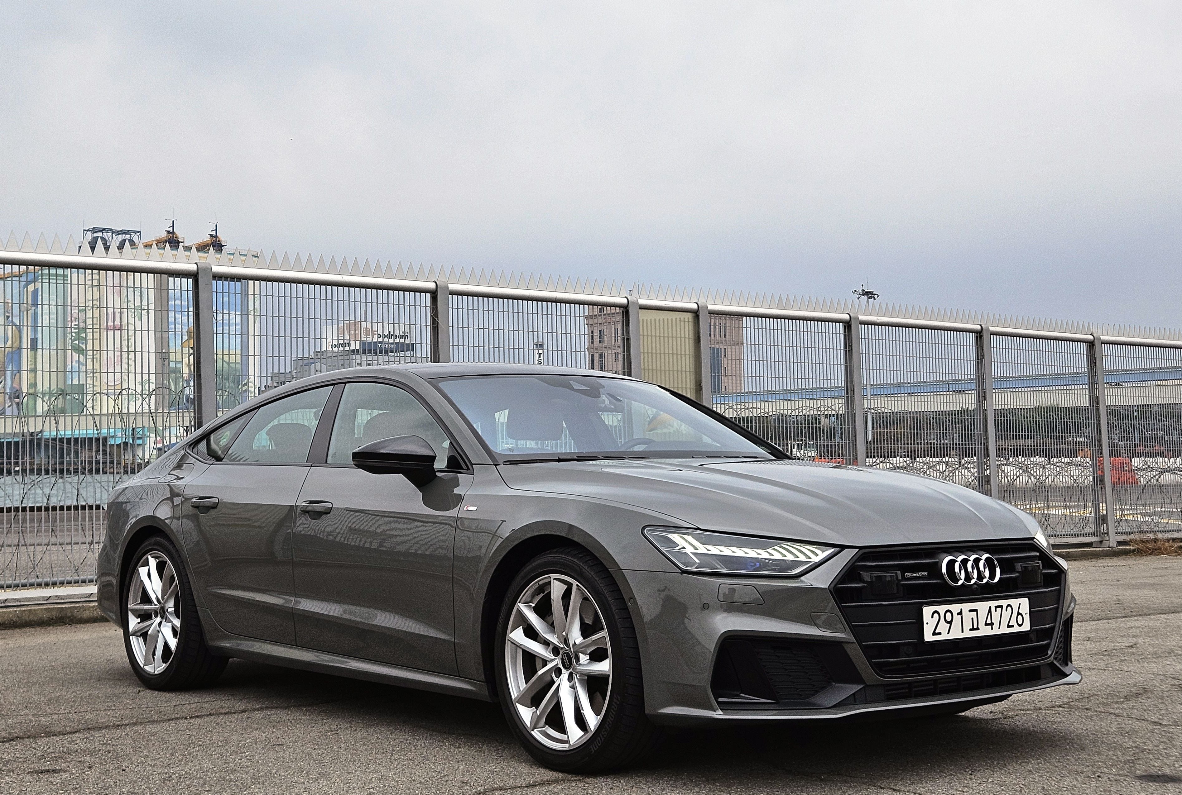 [시승기] 디자인·연비·성능 다 갖춘 아우디 A7 PHEV