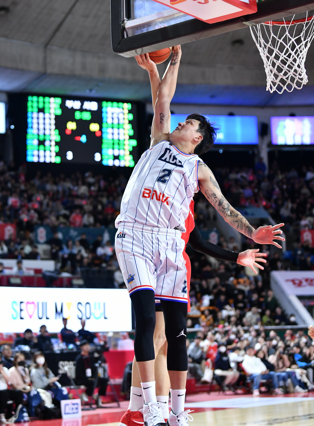 '최준용 더비' 승자는 부산 KCC…女 신한은행, BNK 잡고 8경기 만에 첫 승(종합)