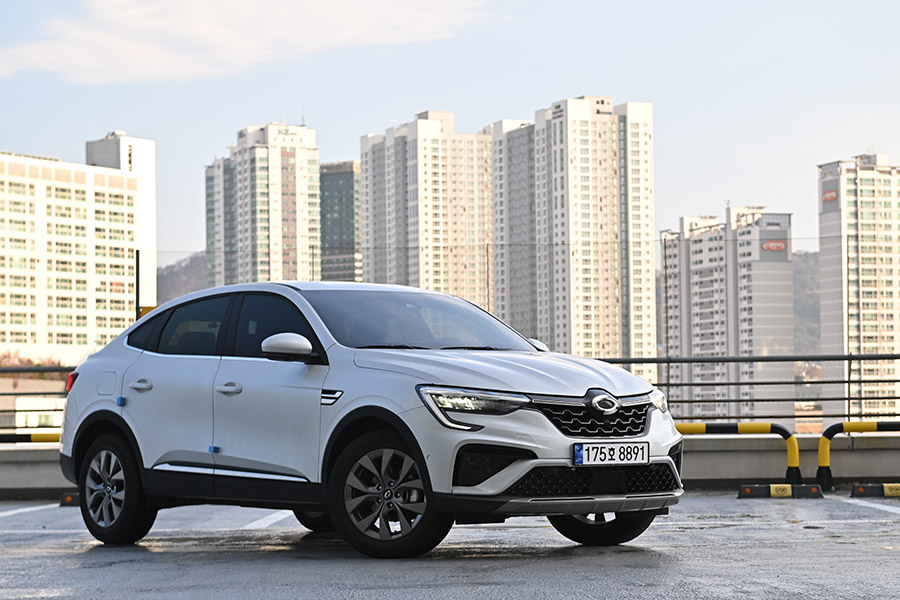 낮아진 부담으로 일상에 녹아드는 크로스오버 - 르노코리아자동차 XM3 1.6 GTe[별별시승]