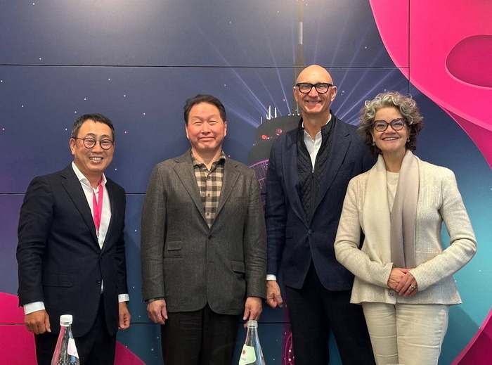SK Group chief visits Silicon Valley, Europe for global management inspo