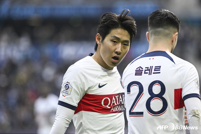 이강인, EPL 이적설 또 터졌다 "SON 수준의 韓스타"... PSG 팬들은 "절대 못 보내"