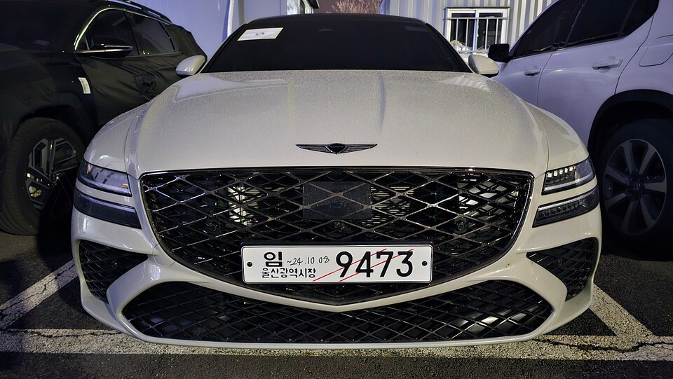 "MLA 램프로 존재감 UP!" 제네시스, 'G80 페이스리프트' 실물은 이런 모습 | M투데이