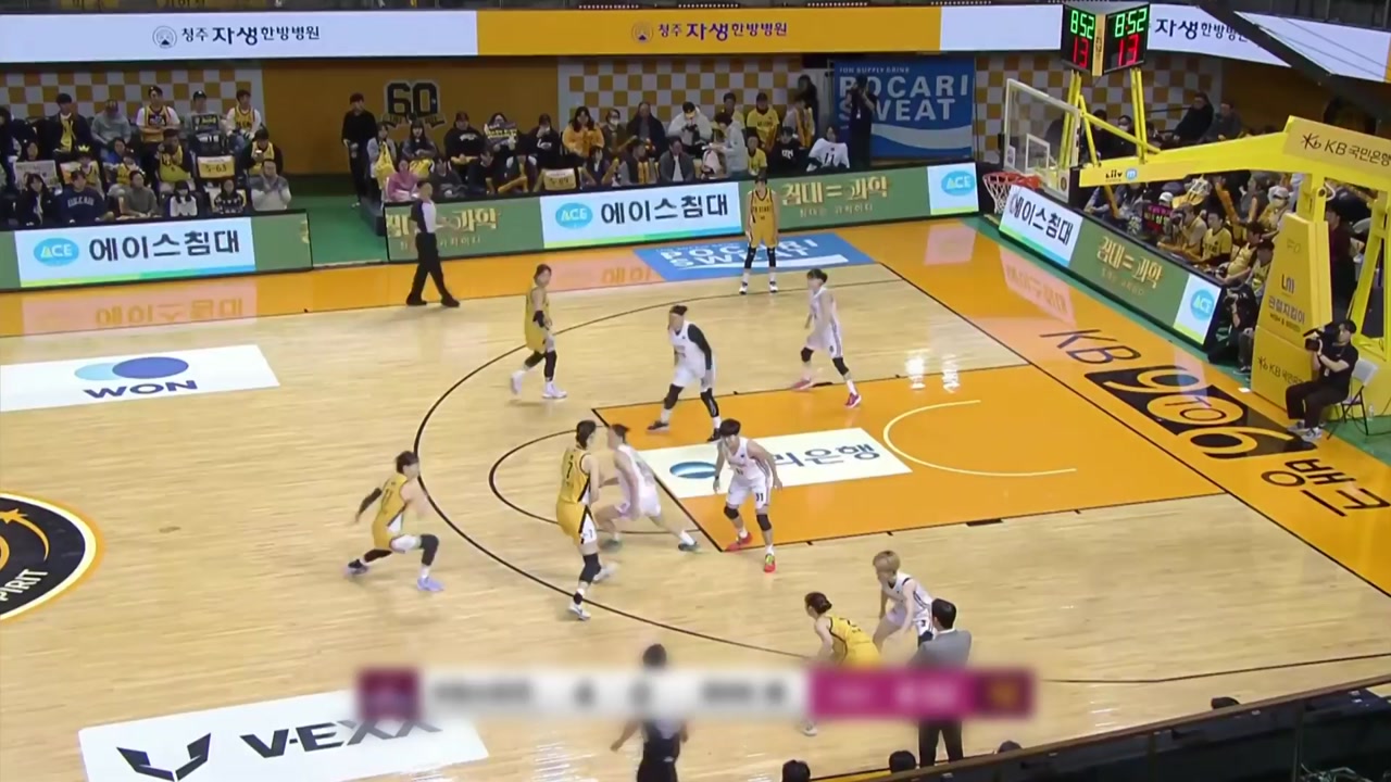 청주 KB, 강이슬 앞세워 부산 BNK에 승리