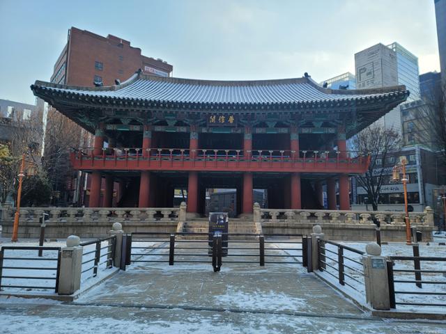 [단독] 서울시, 60년 넘게 검증 없이 '보신각 종지기' 특정 가문에 맡겼다