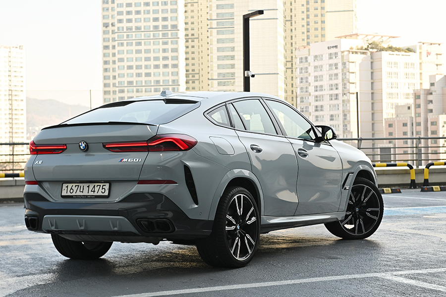 [시승기] 더욱 정교하며 강력해진 SAC - BMW X6 M60i