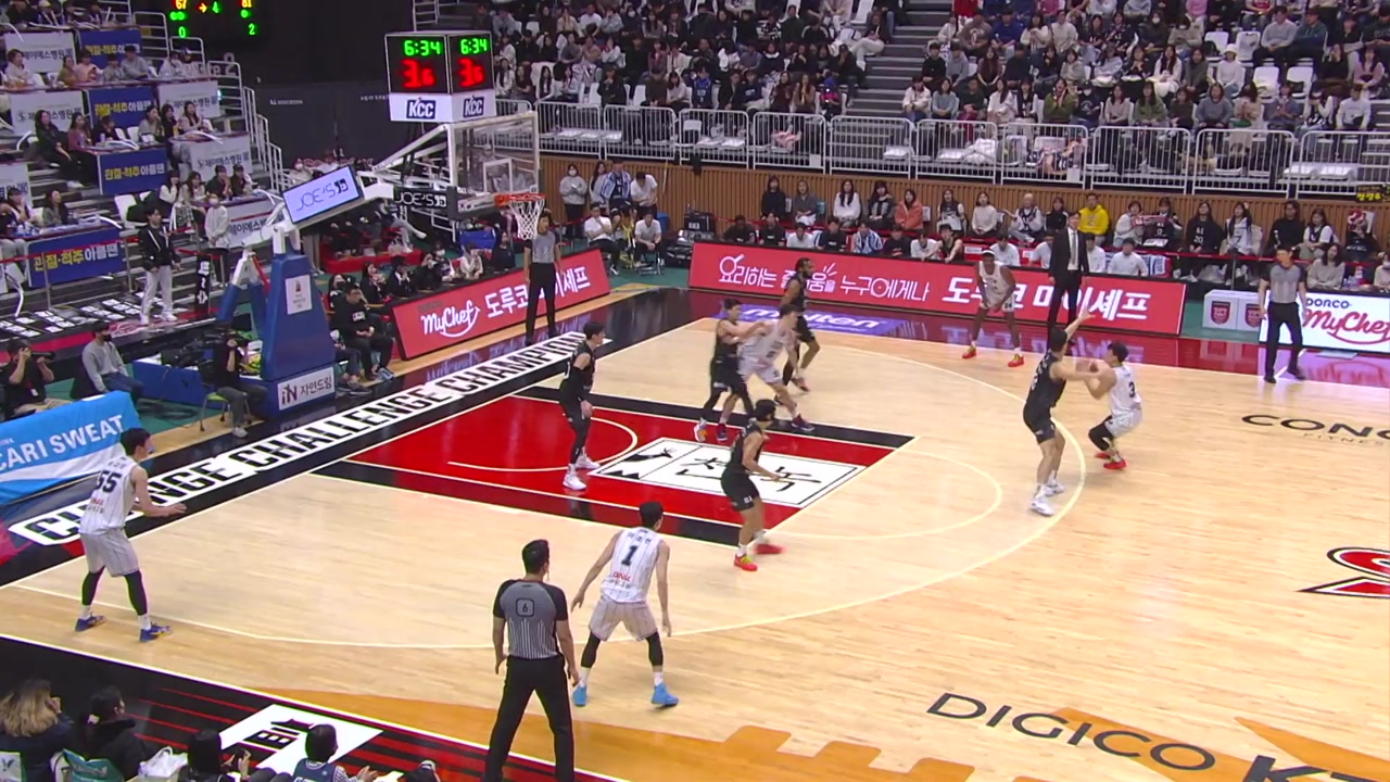 다음스포츠 | '배스 29점·허훈 15점' KT 3연승...KCC 8연승 좌절