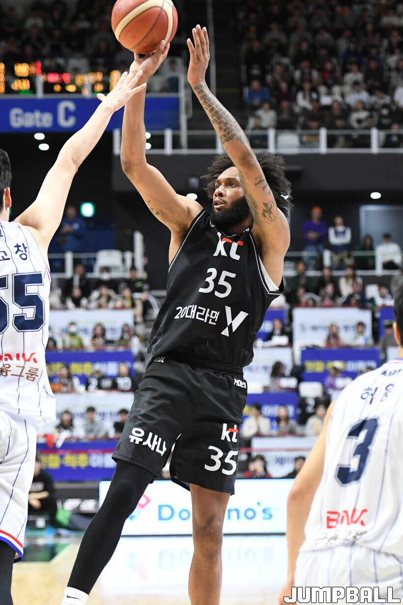 [뒷북STAT] ‘3R MVP 후보’ 배스, 최초 270점 80Reb 40Ast 3점슛 30개+ 기록