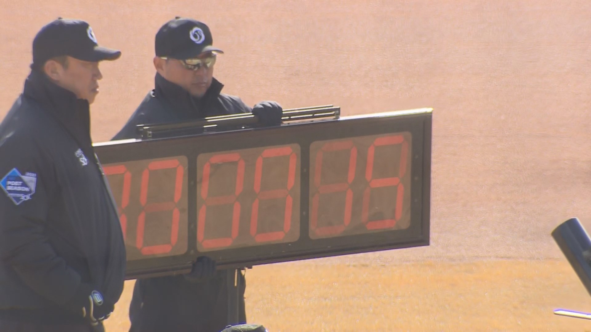 다음스포츠 | KBO, 11일 로봇 심판·피치 클록 도입 최종 결정