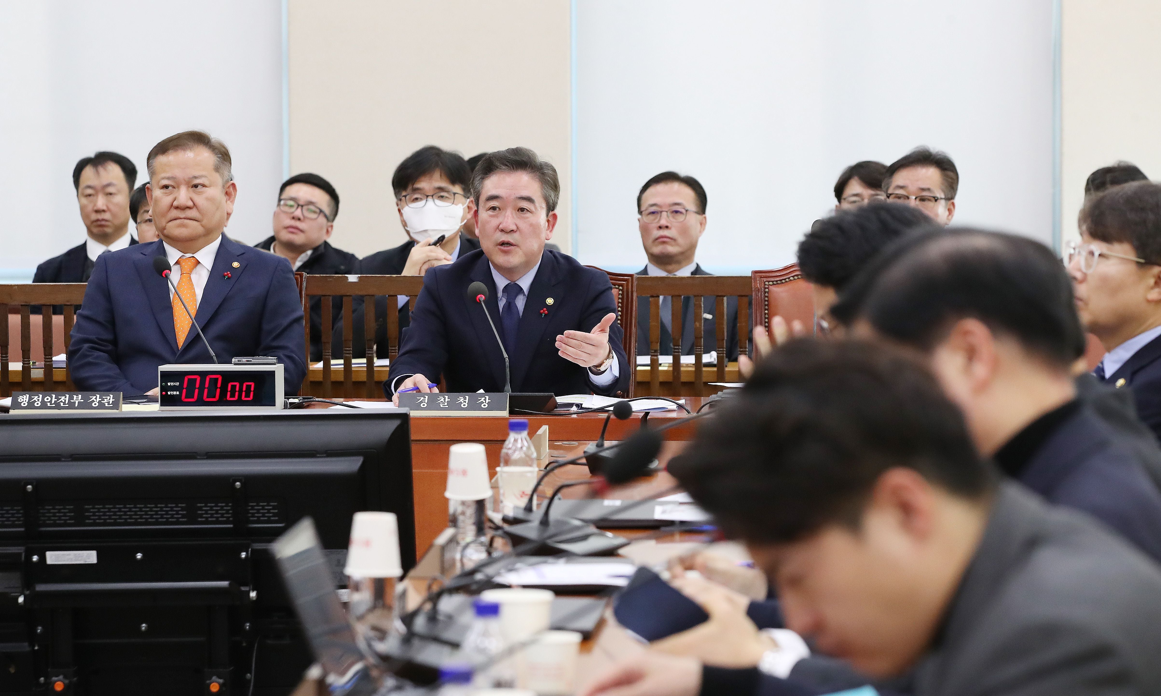 ‘이재명 피습 野 “김구·여운형 이후 초유의 암살 미수”