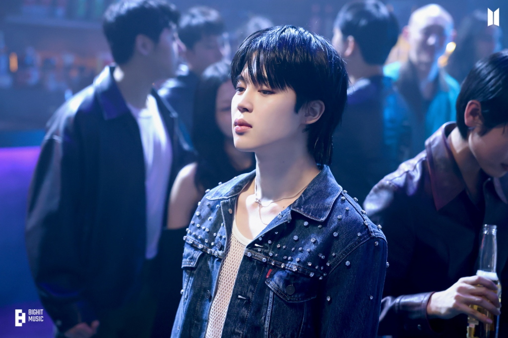 방탄소년단 지민 '라이크 크레이지', 美·日→캐나다 플래티넘 인증..한국어 노래 '新역사'