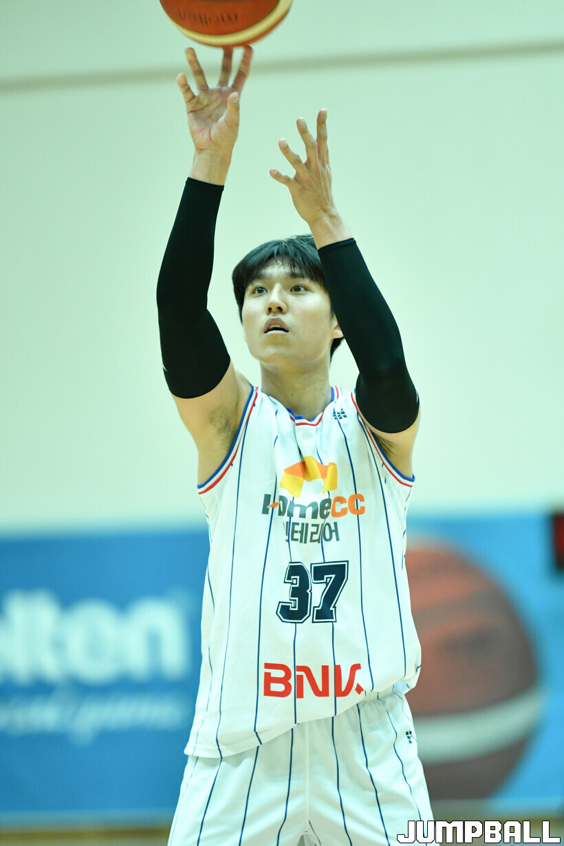 [D리그] ‘곽정훈 32점 폭발’ KCC, SK 추격 뿌리치고 시즌 3승째 수확