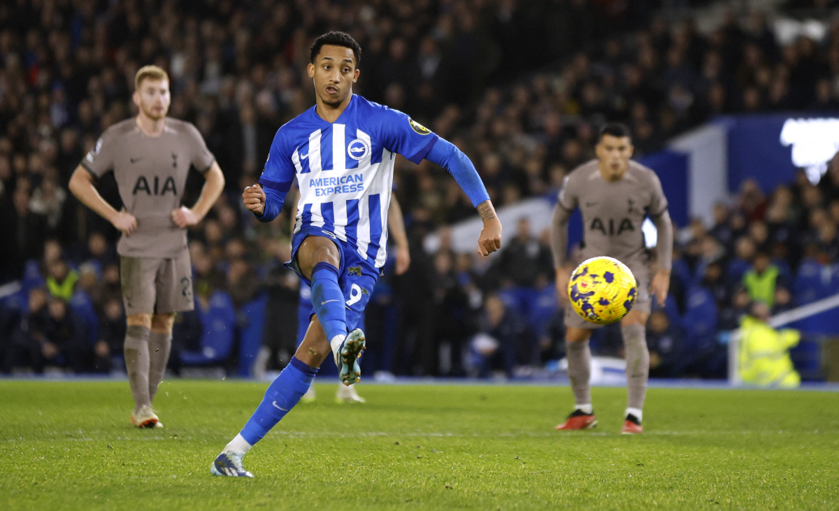 '거상' 브라이턴 또 꿀영입 성공했다...신입생 FW, 손흥민-살라 제치고 EPL 선수 중 '득점 2위'