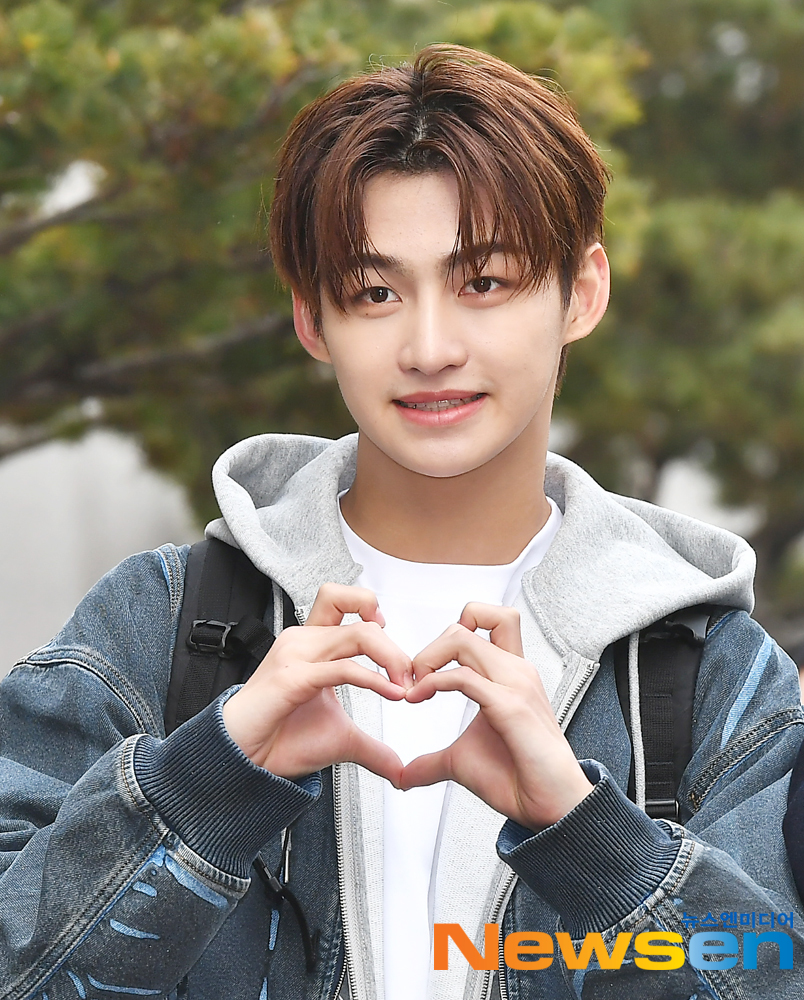 TWS 지훈, 매력 터진 출근길 표정 [포토엔HD]