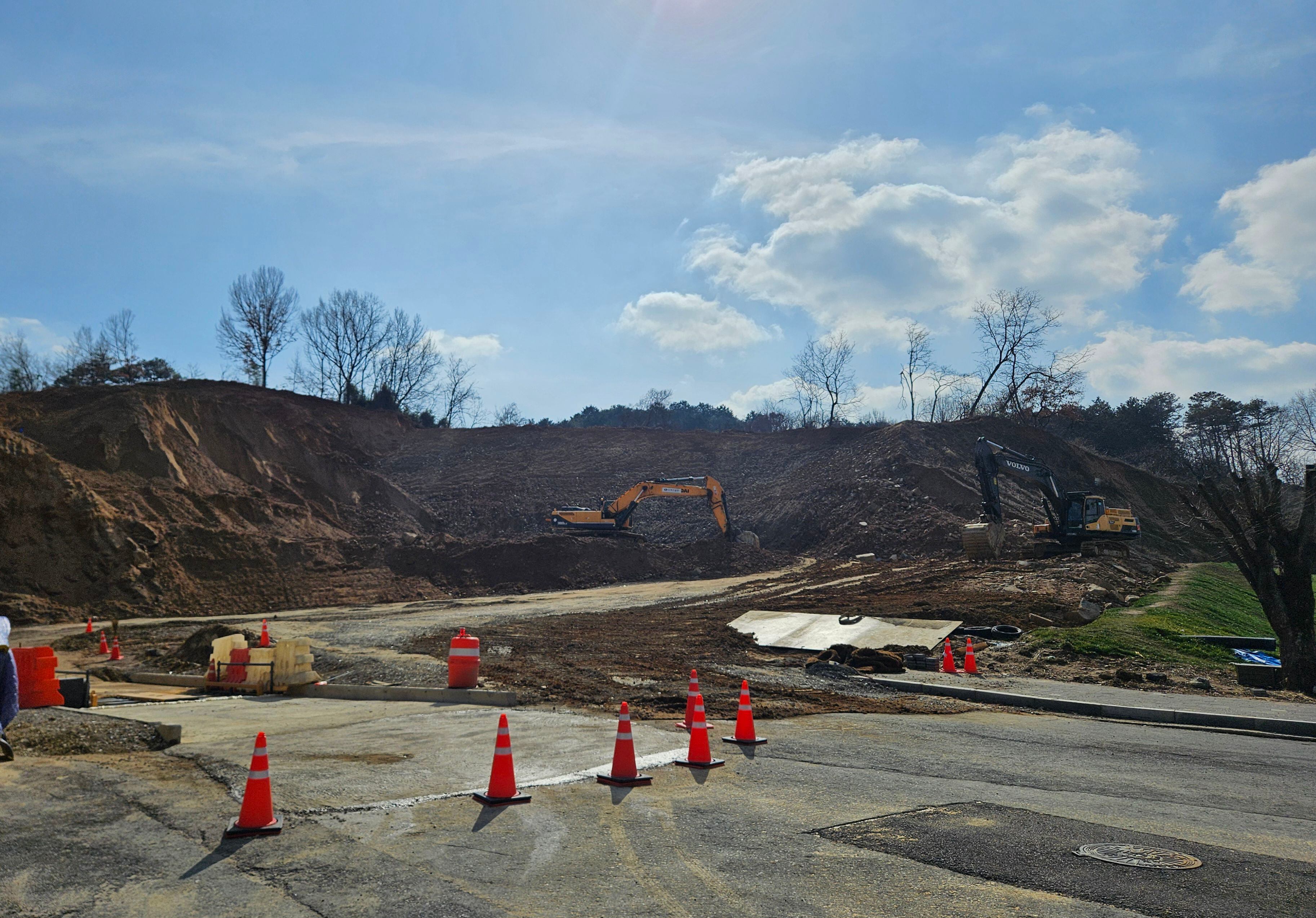 [르포] ’미분양 무풍지대’ 광주서 올해 첫 대규모 분양… “입지 미흡, 분양가로 극복할 듯” [첨단제일풍경채 파크원]