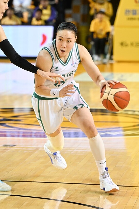 [WKBL PO] 하나원큐 소속으로 첫 PO, 김정은이 맞이한 결과는?