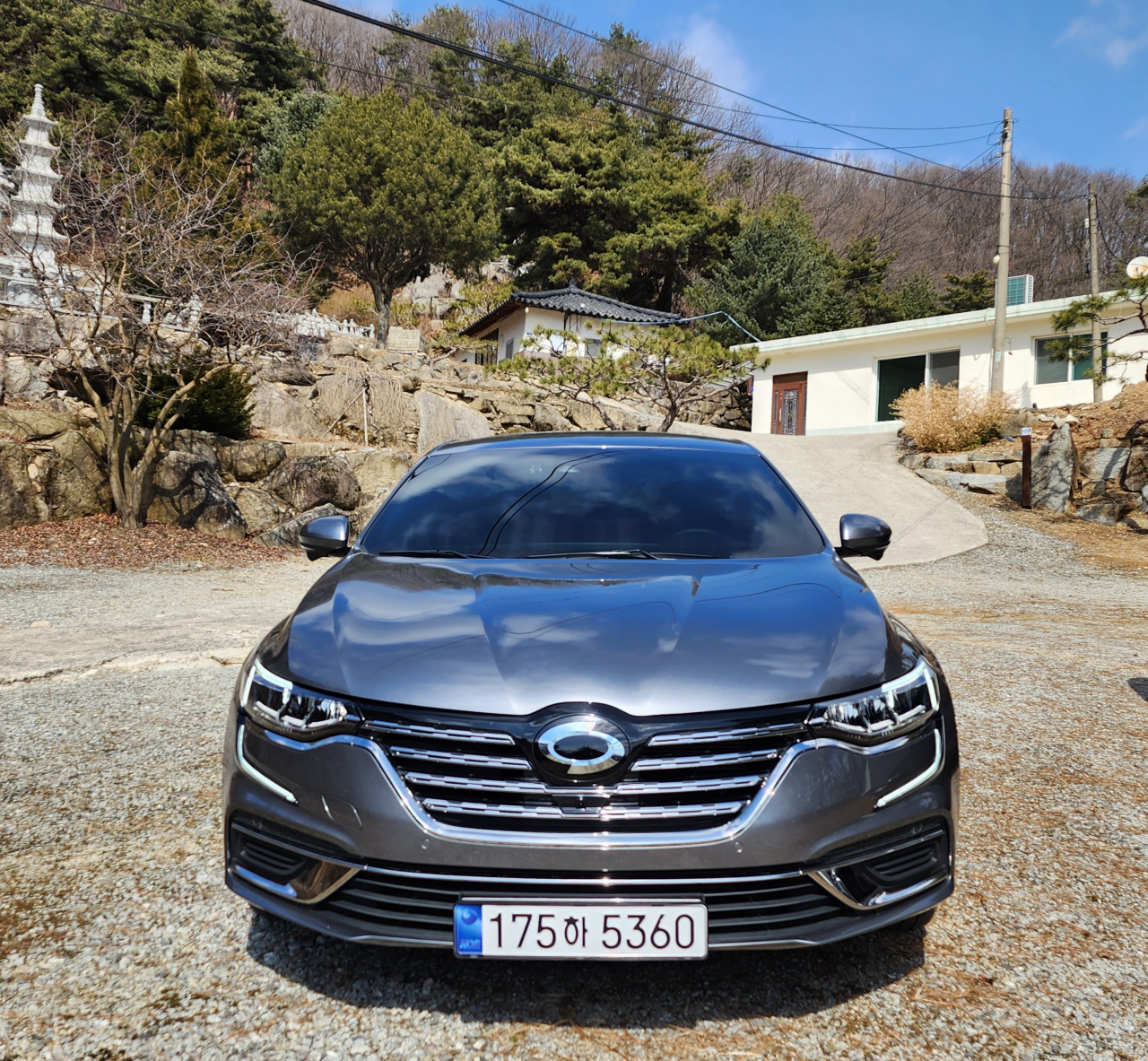 “토션빔 논란·답답함은 옛말”…경제성 넘치는 ‘가성비 프리미엄’의 매력 [시승기 - 르노 SM6 LPe 필]