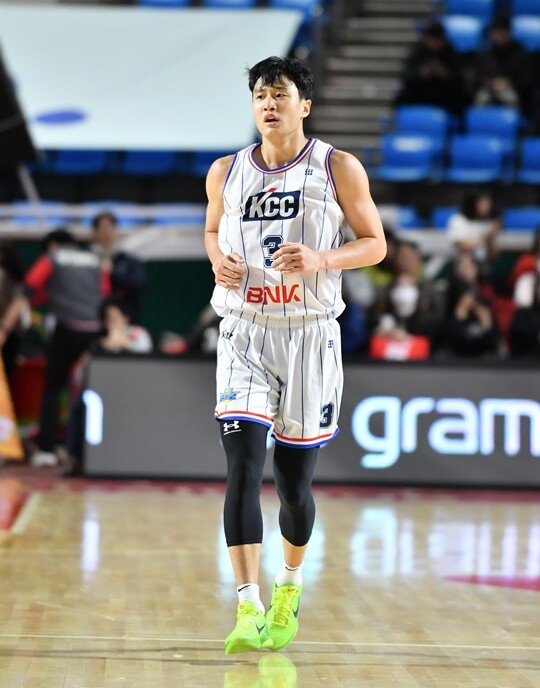 [KBL 6강 PO 리뷰] ‘REAL SUPER TEAM’ KCC, SK 제압 … 시리즈 전적 2전 2승