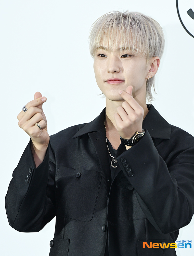 세븐틴 호시, 사로잡는 더블하트 [포토엔HD]