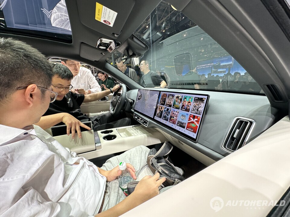 [2024 베이징 모터쇼] 리 오토, 4700만 원에 팔리는 준대형 SUV 'L6' 공개 | 오토헤럴드