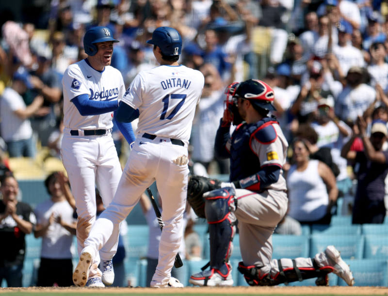 '141.4m' 초대형 홈런으로 멀티포 완성한 오타니...'다저스타디움 비거리 역대 3위'