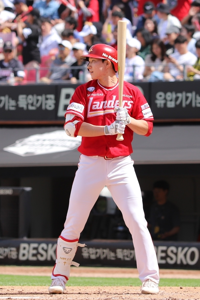 SSG 26세 유격수의 미친 9안타쇼, AVG 0.301·수비이닝 1위…오지환? 박찬호? KBO 최고 유격수 논쟁 ‘다시 시작’[MD광주]