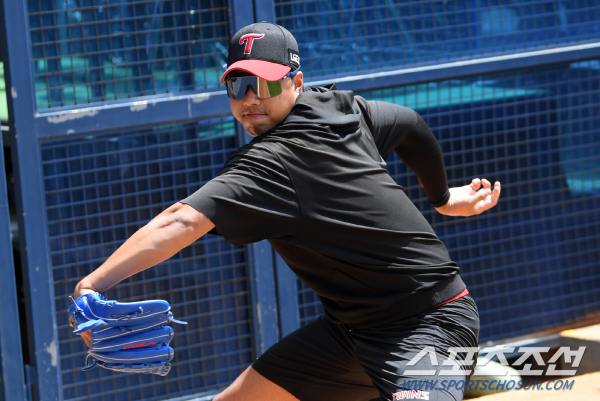 157km 홀드왕을 7,8,9회에 못쓴다? 염갈량의 애정어린 충고 "내년엔 더 힘들 수 있다"[잠실 코멘트]