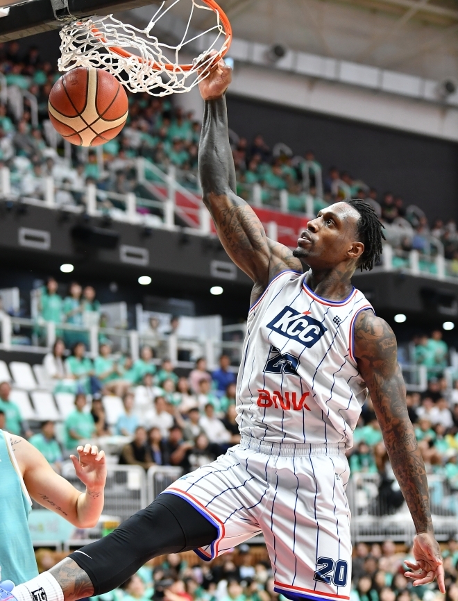 특별귀화 후 6년, 라건아 국내선수로 인정받나? KBL, 17일 이사회 개최