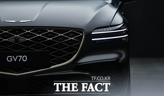 제네시스, 세련된 디자인·독보적 상품성 갖춘 'GV70 부분 변경 모델 출시' [TF사진관]