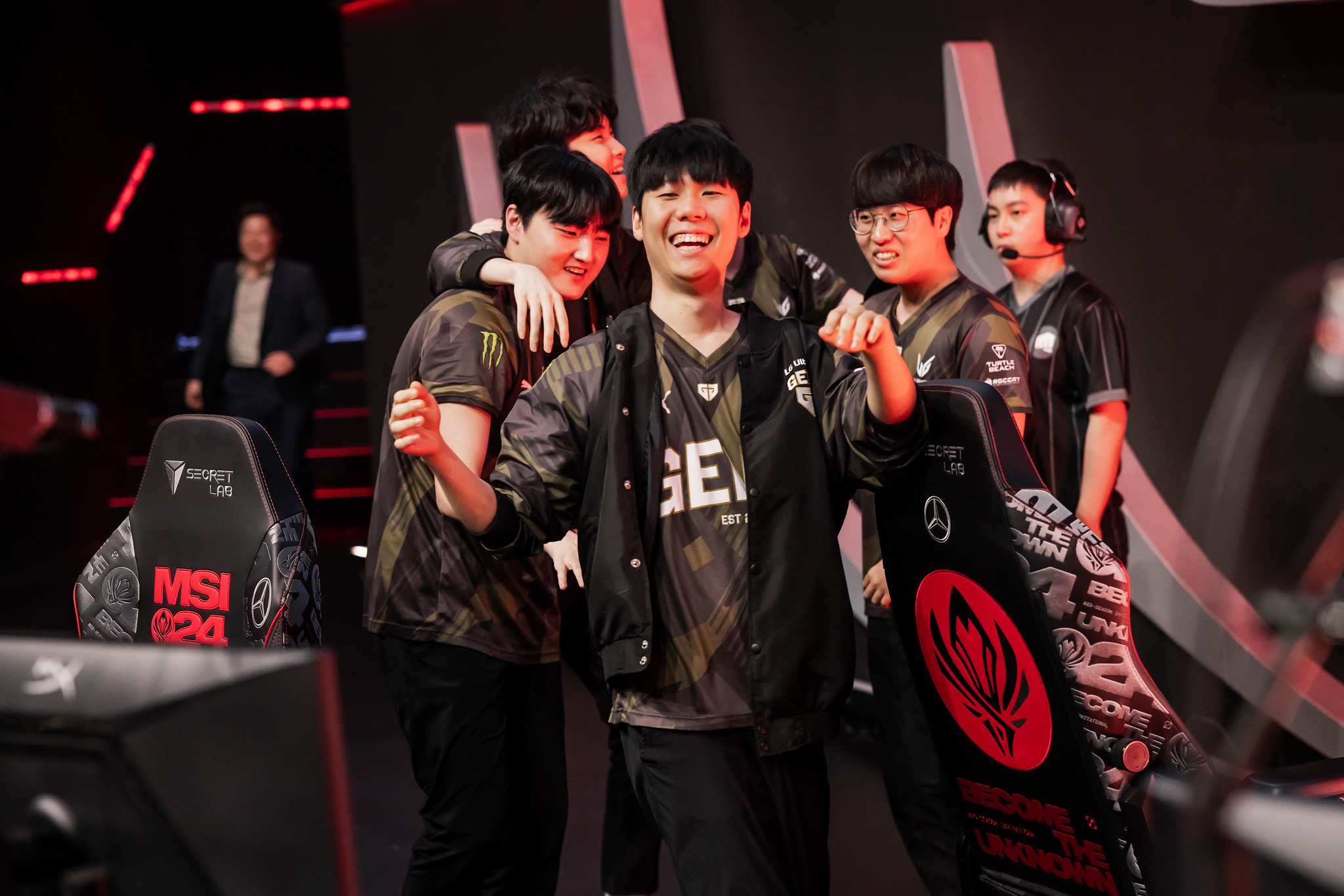 7년 LCK 한 풀어낸 젠지, MSI 우승 차지...FMVP '리헨즈'(종합)