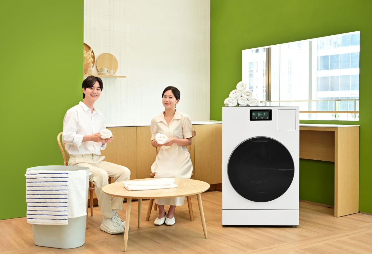 Ai 세탁건조기 색상 늘었다…삼성전자 에센셜 화이트 출시
