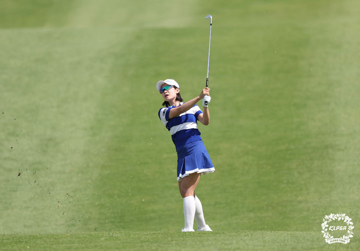 박민지, KLPGA E1 채리티오픈 첫날 공동 선두…"씻을 때도 우승 생각"