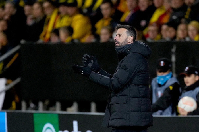 '흥민아, 적으로 만나자!'...'꼬꼬마 SON' 아껴준 선배 FW, EPL 감독 부임 가능성 점화..."현재 선두"