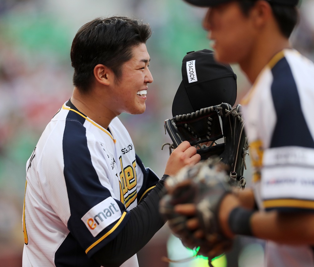 'KBO 드림' 위해 바다 건너 800㎞ 야구 여행…'10K+QS 인생투' 日 독립리거, 한국 생활 이어질까
