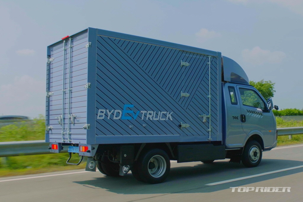 BYD T4K 냉동탑차 출시, 실구매 4천만원대 전기트럭 | 탑라이더