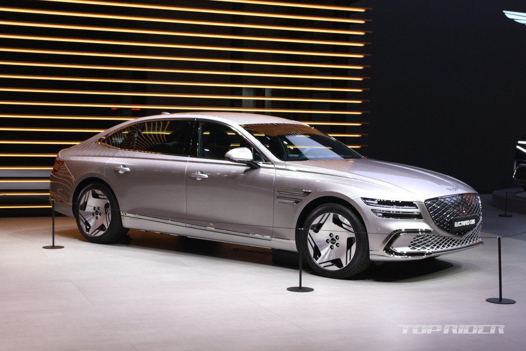 제네시스 G80 롱보디 공개, 국내 출시는? | 탑라이더